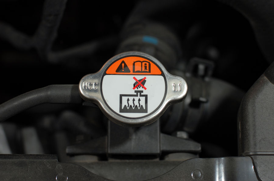 How to check the fluids - Ipoh Forklift Solution